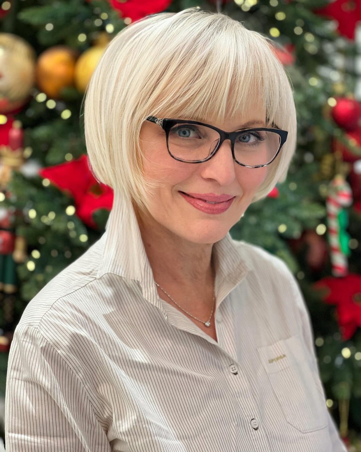 30 Elegante gestufte Bob Frisuren für Frauen ab 50