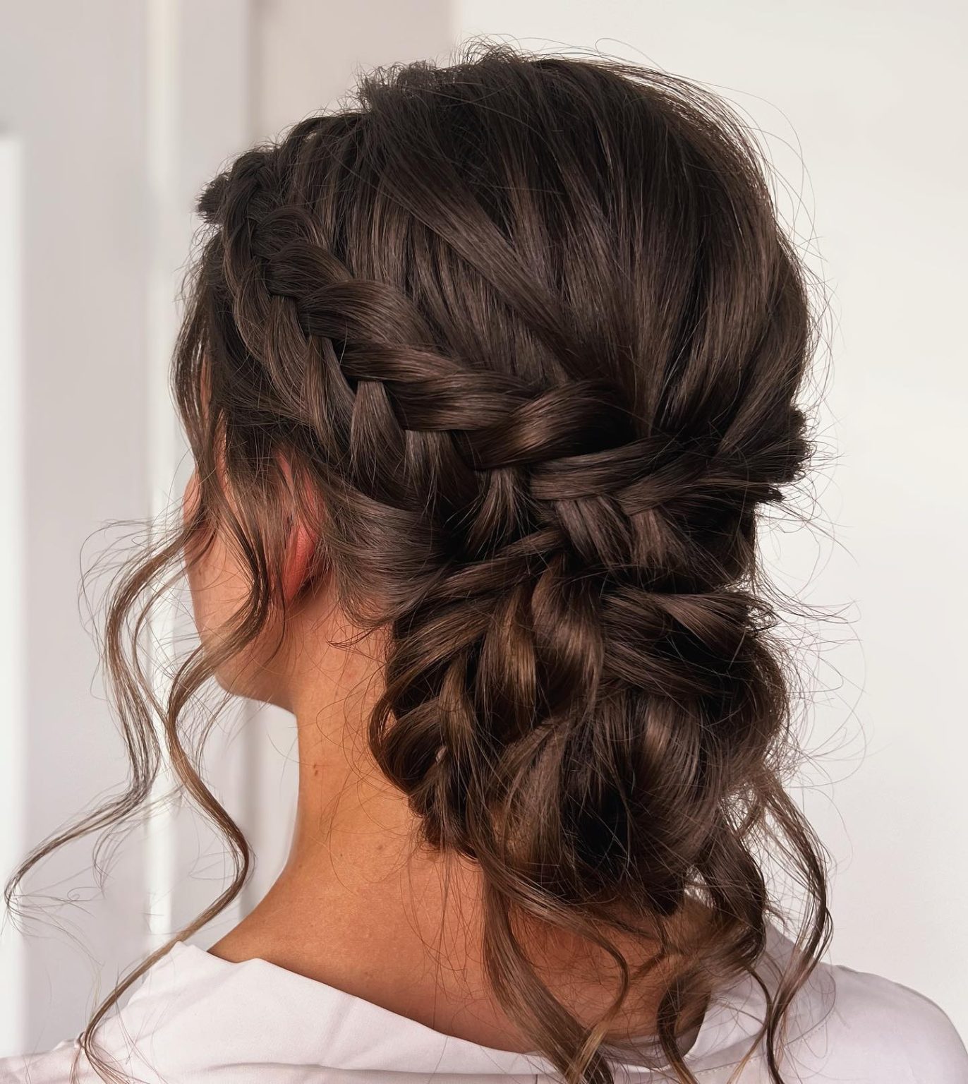 45 Elegante Frisuren für Hochzeitsgäste: Stilvoll und Festlich